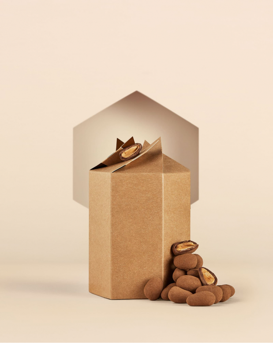 Dark Chocolate 75% Almond Roc' Rocher | Le Chocolat Alain Ducasse