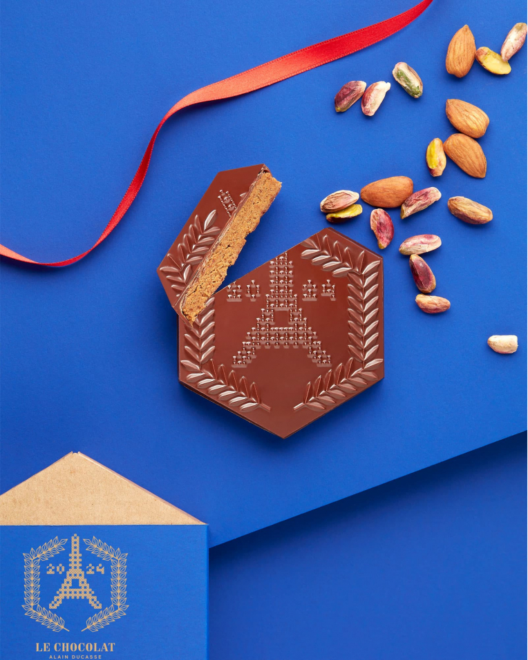 Luxury French dark and milk chocolate bars | Le Chocolat Alain Ducasse
